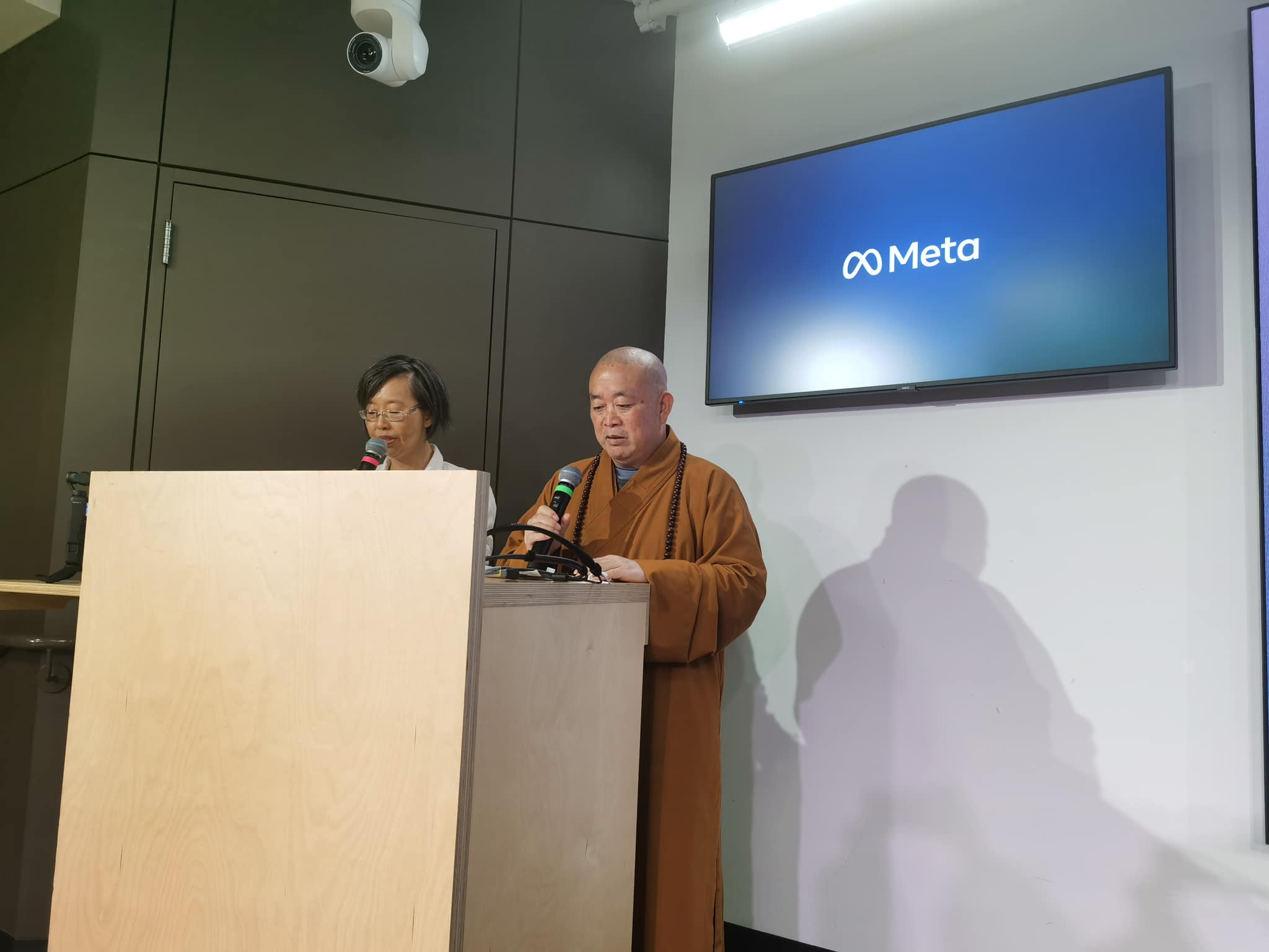 释永信在 Meta 旧金山总部的分享：《禅宗遇到 AI》 - OSCHINA - 中文开源技术交流社区